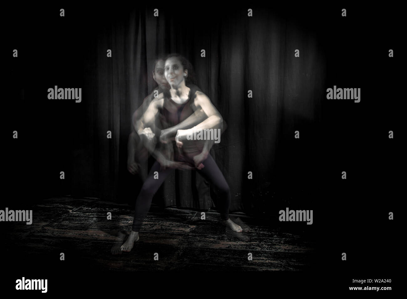 Theatre perfomance hi-res stock photography and images - Alamy