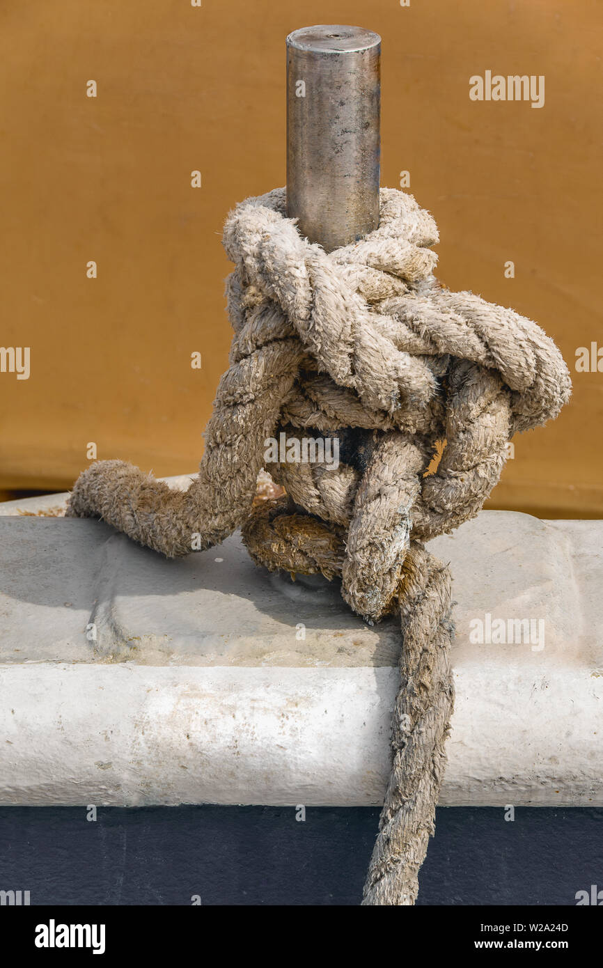 Natural rope hi-res stock photography and images - Alamy