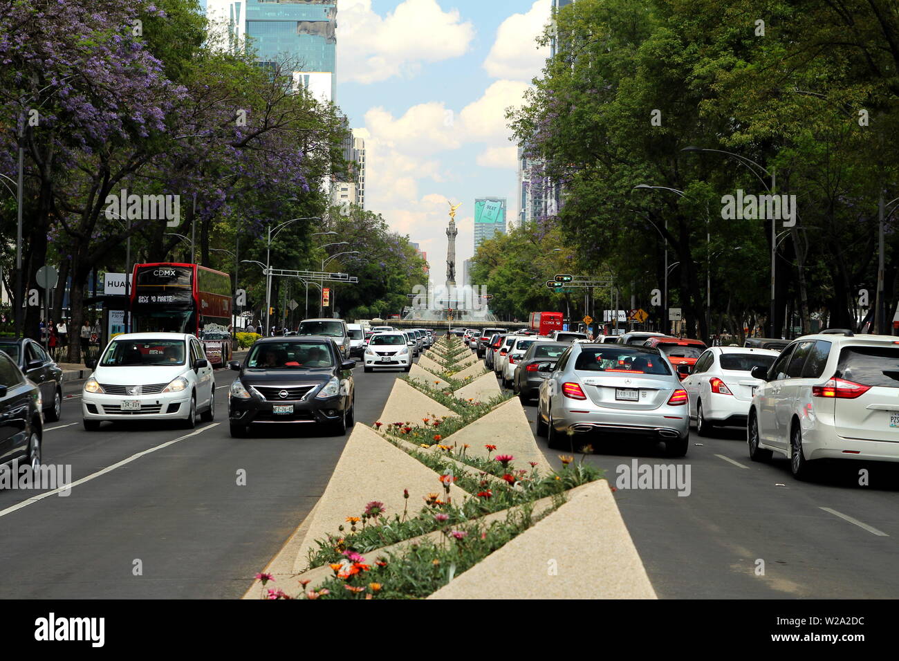 Guide de la main hi-res stock photography and images - Alamy