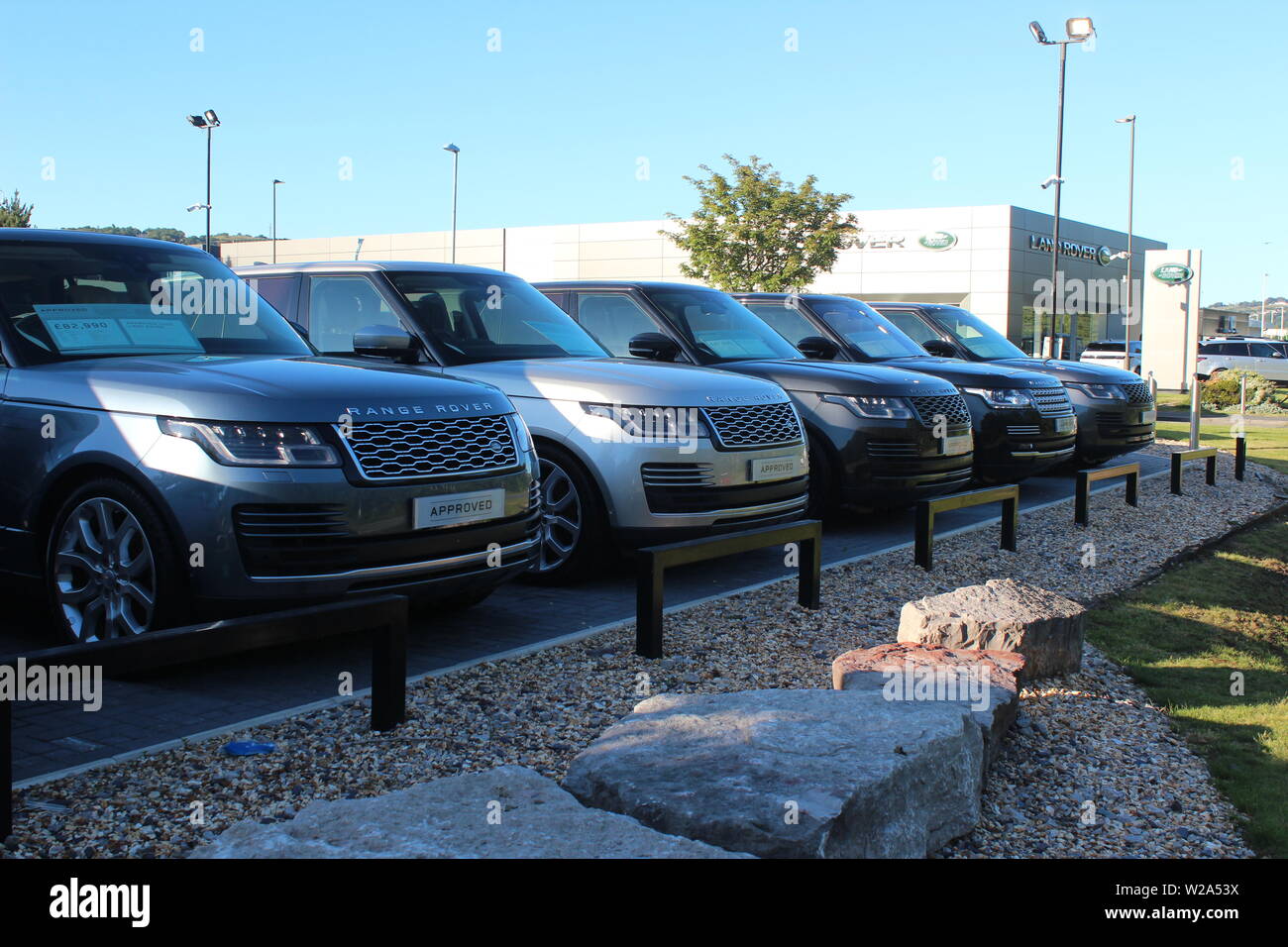 Franchised dealer hi-res stock photography and images - Alamy