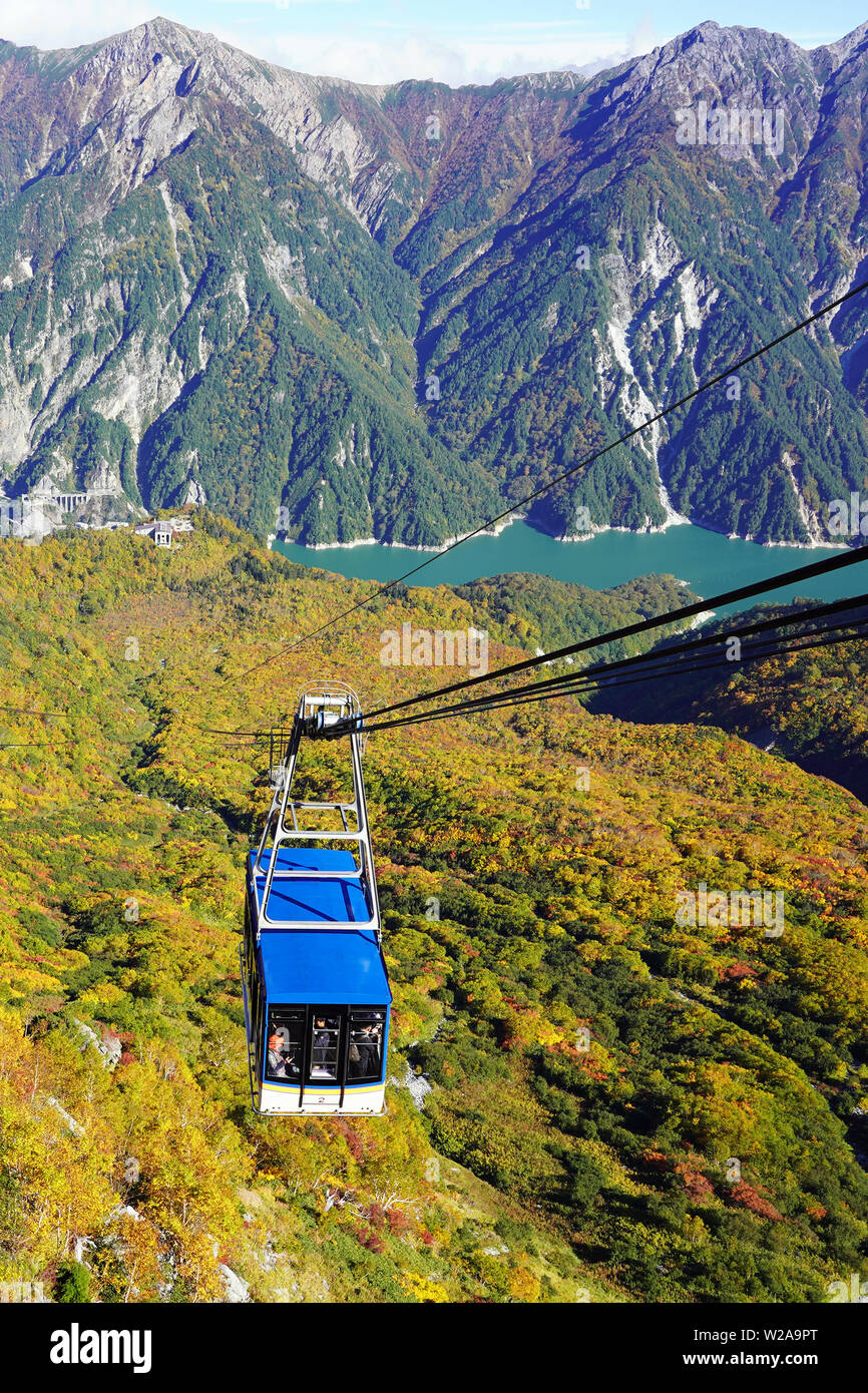 Cable car on ropeway hi-res stock photography and images - Alamy