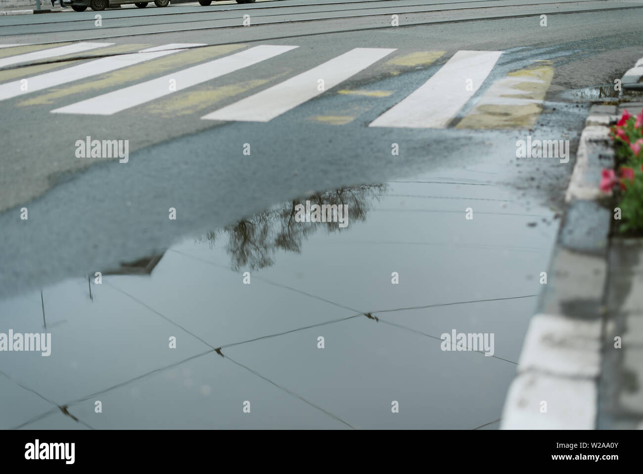 Pavement subsidence hi-res stock photography and images - Alamy