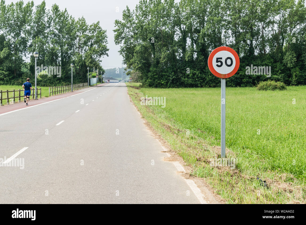 Maximum 50 Speed Limit Sign High Resolution Stock Photography and ...