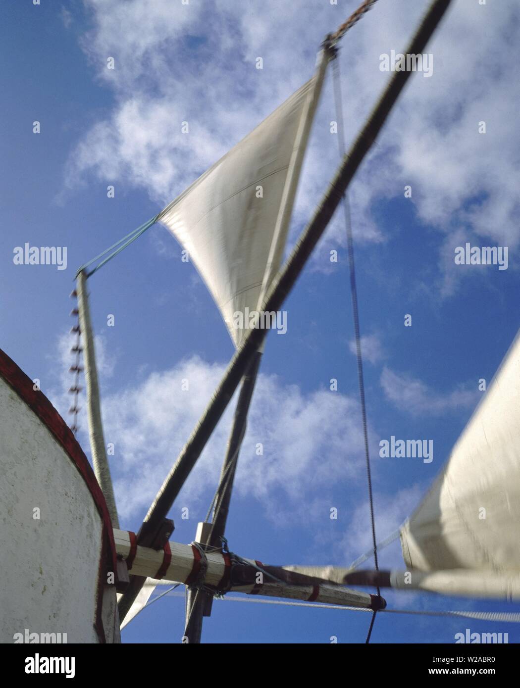 ASPAS DE MOLINO DE VIENTO EN MOVIMIENTO. Location: MOLINO DE VIENTO ...