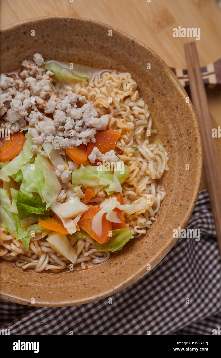 Instant noodle soup hi-res stock photography and images - Alamy