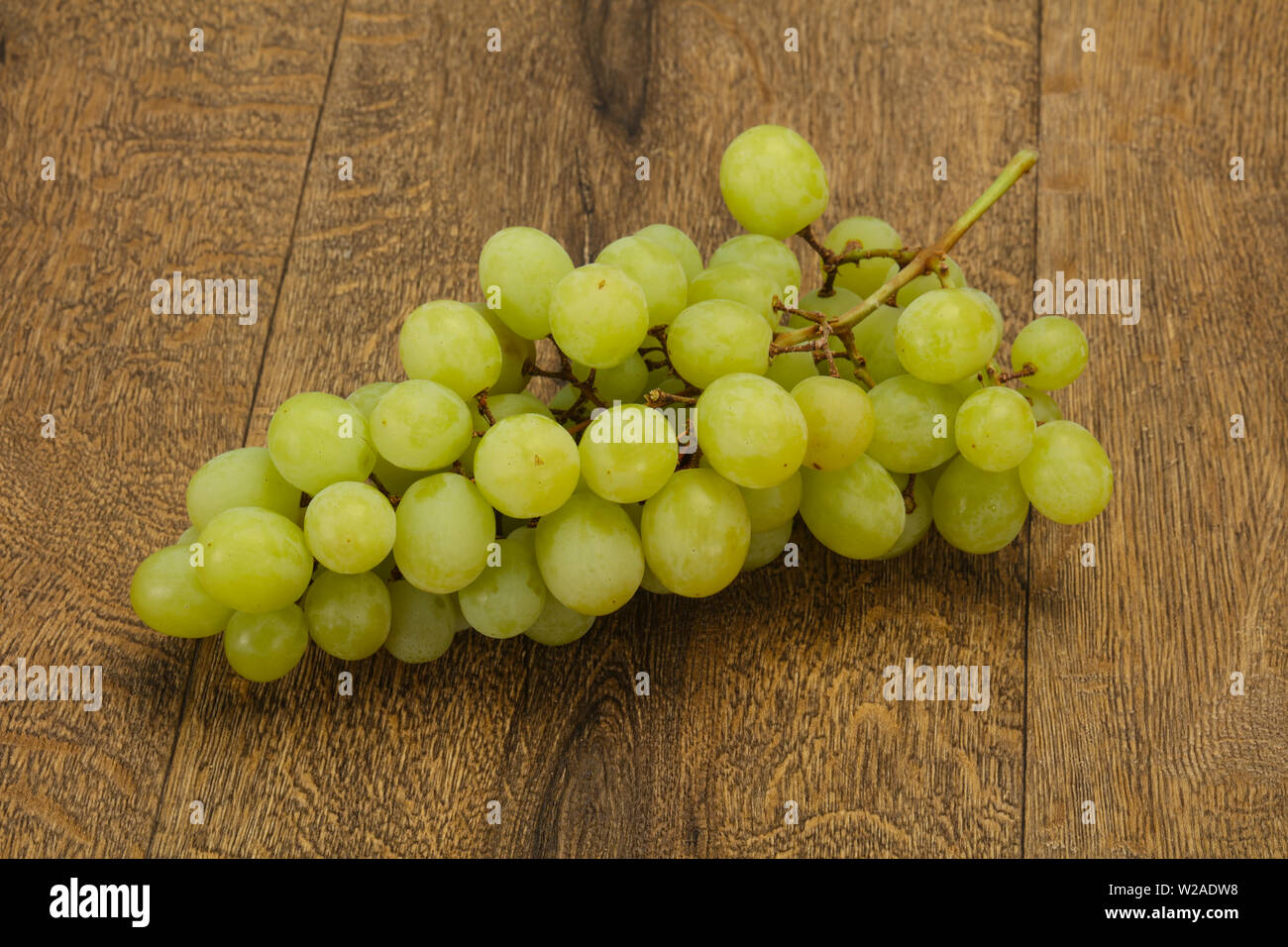 Sweet ripe fresh Green grape branch Stock Photo - Alamy