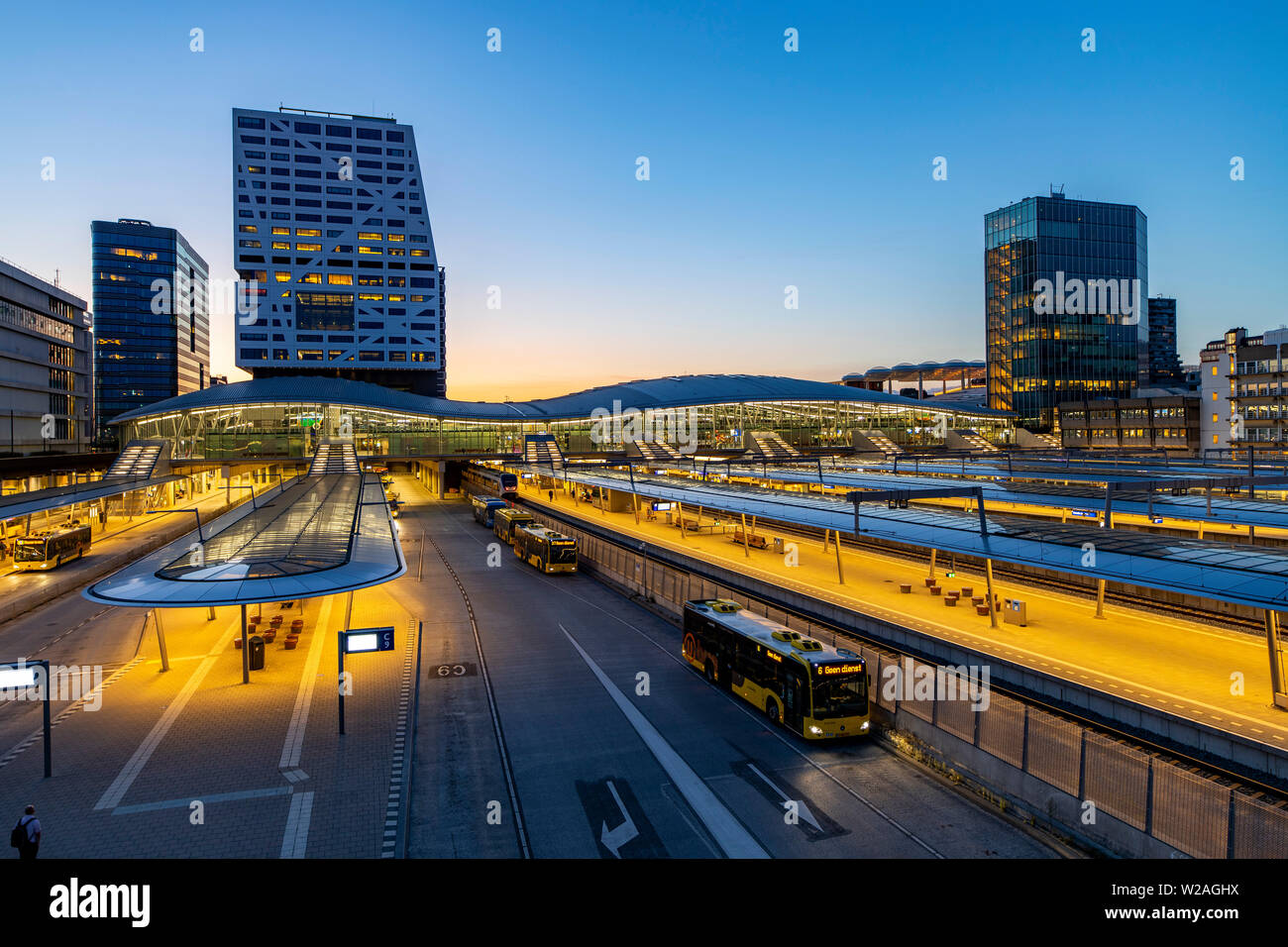 Utrecht centraal railway and bus station hi-res stock photography and ...
