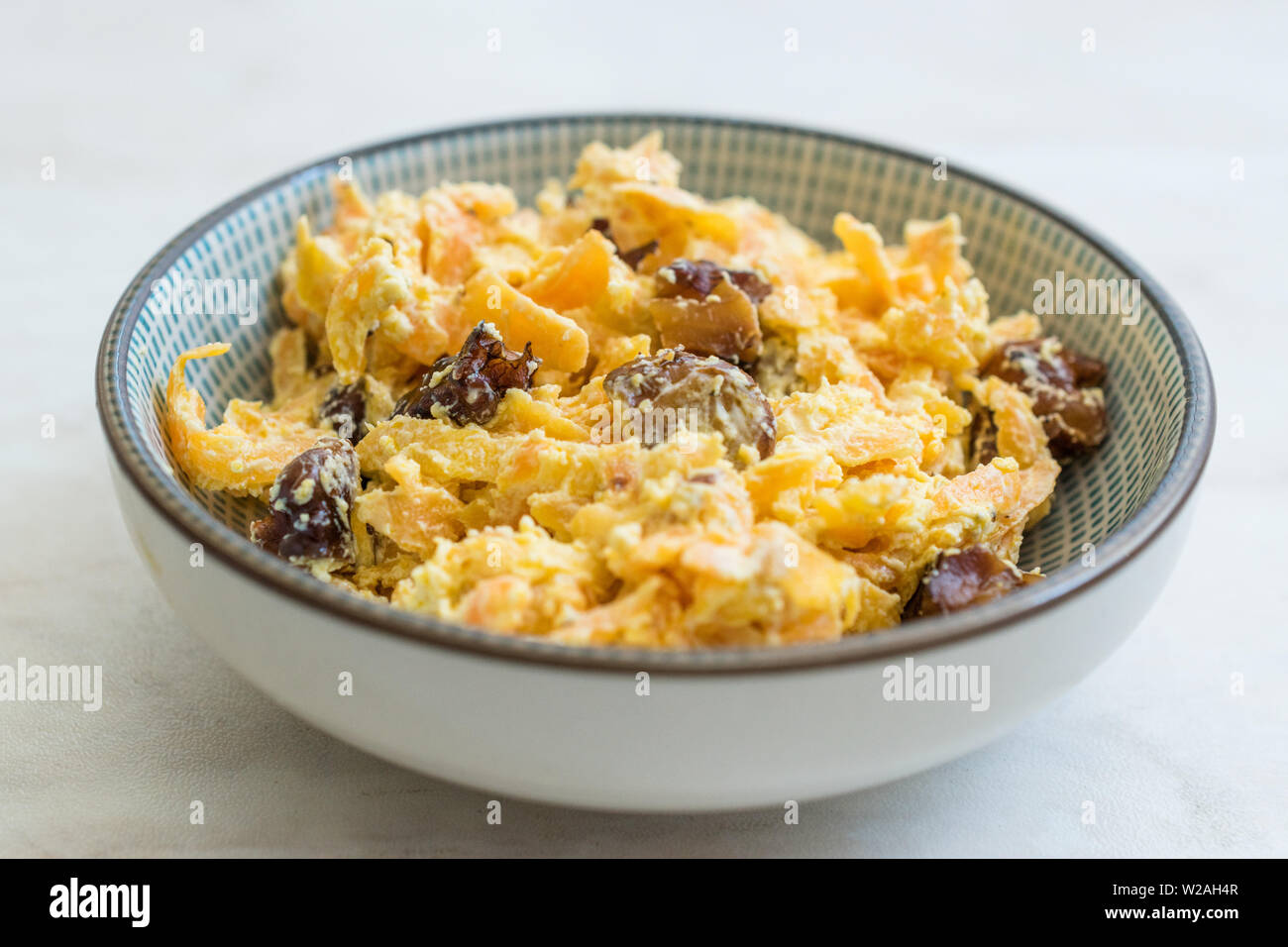 Turkish Carrot Salad with Roasted Walnut / Tarator with Yogurt ...