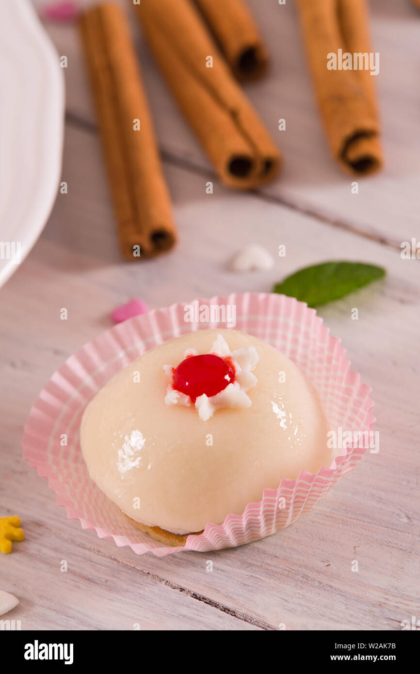 Sicilian ricotta cake (Cassata Stock Photo - Alamy