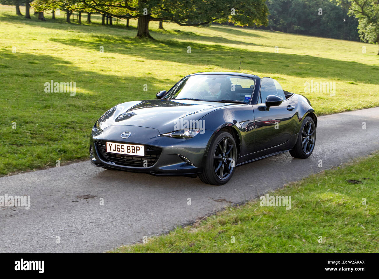 Mazda mx 5 se hi-res stock photography and images - Alamy