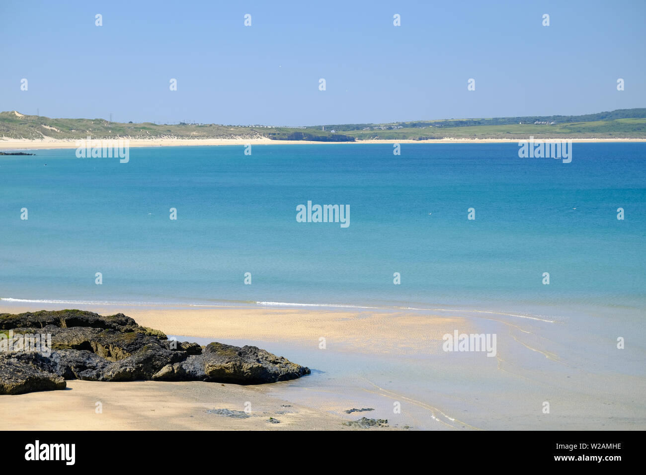 View of Godrevy beach from the South West Coastal Path Stock Photo - Alamy
