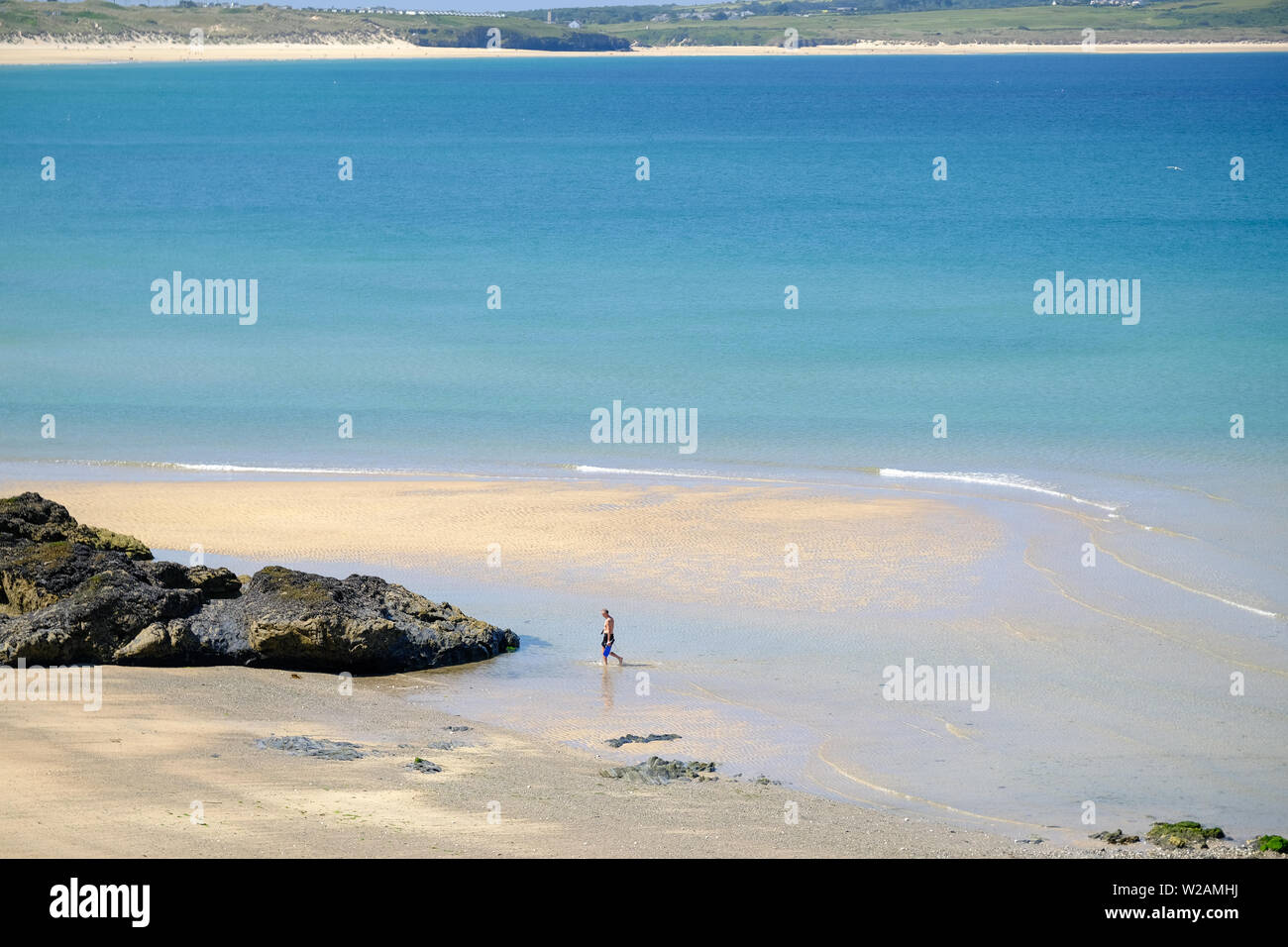 View of Godrevy beach from the South West Coastal Path Stock Photo - Alamy