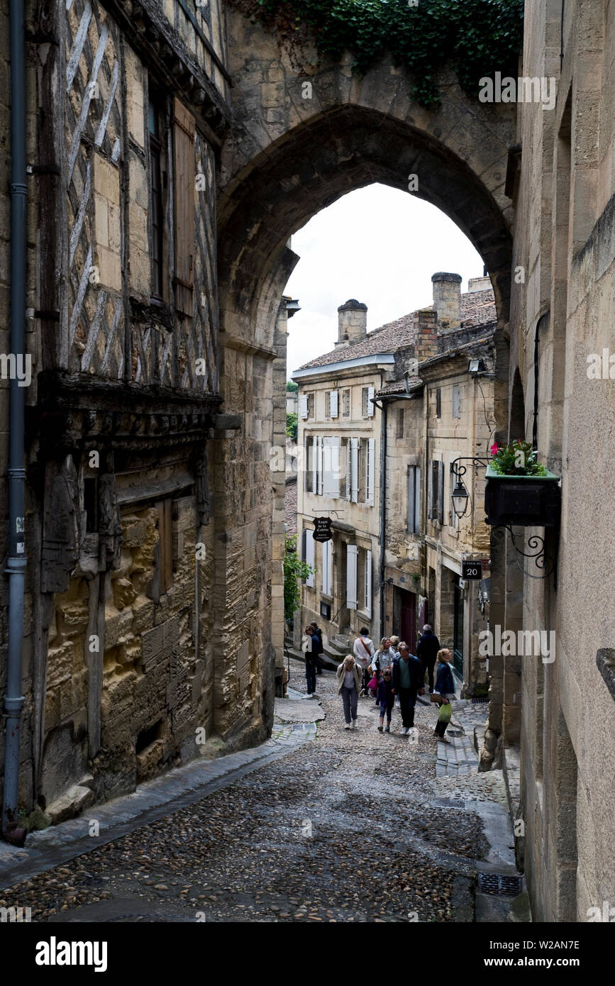 Saint emillion wine hi-res stock photography and images - Alamy
