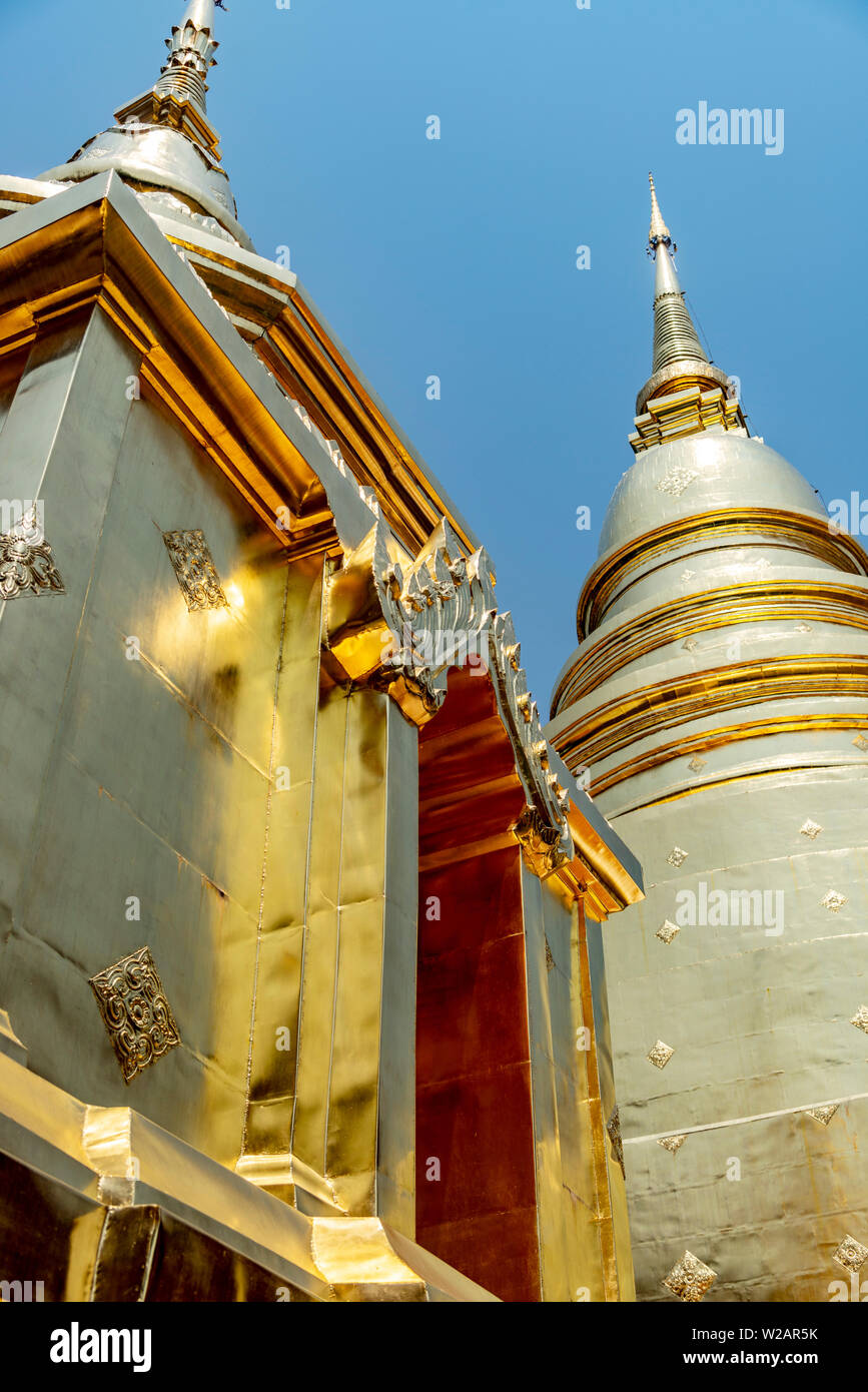 Chang temple hi-res stock photography and images - Alamy
