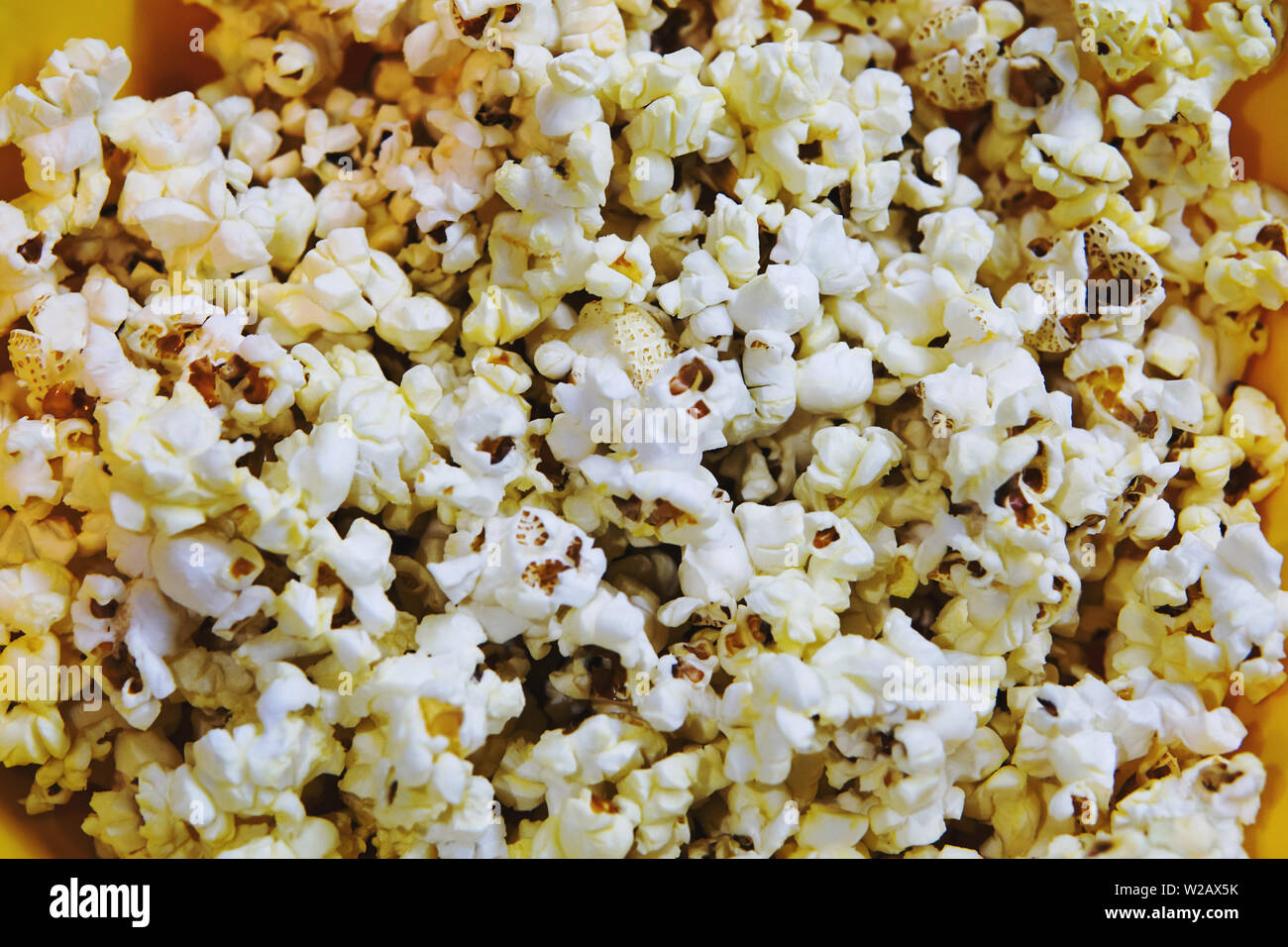 Popcorn top view hi-res stock photography and images - Alamy