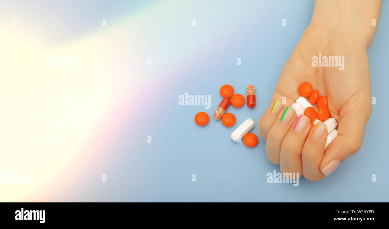 Red nails pills hi-res stock photography and images - Alamy