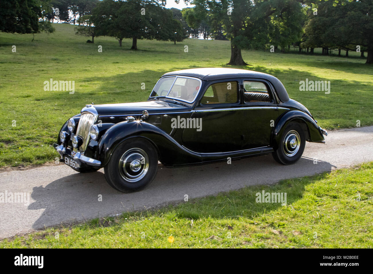 Restored vintage vehicles hi-res stock photography and images - Alamy