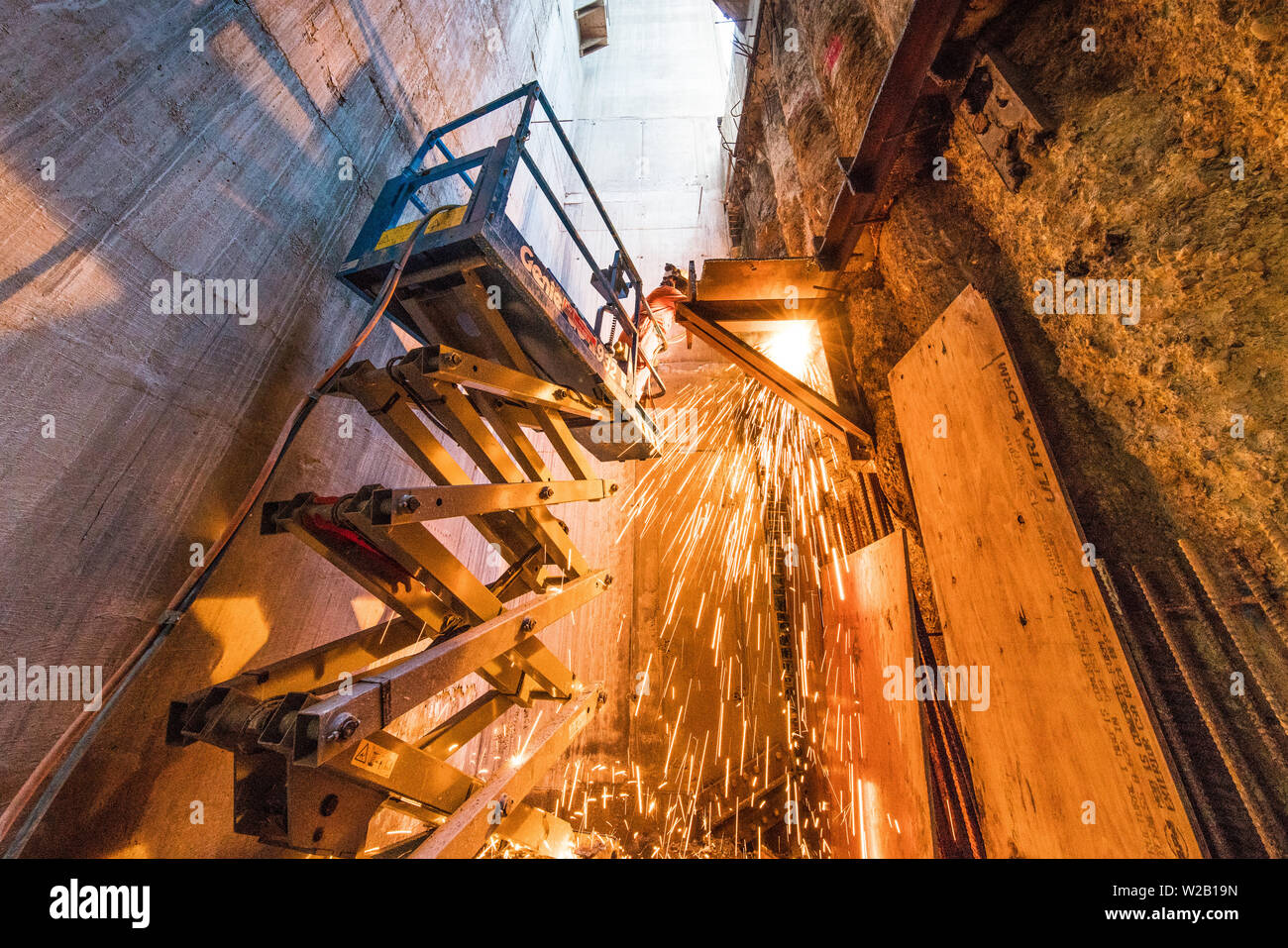 Being cut off hi-res stock photography and images - Alamy