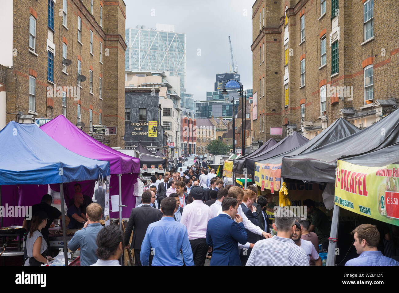 Office Lunch Crowd High Resolution Stock Photography and Images - Alamy