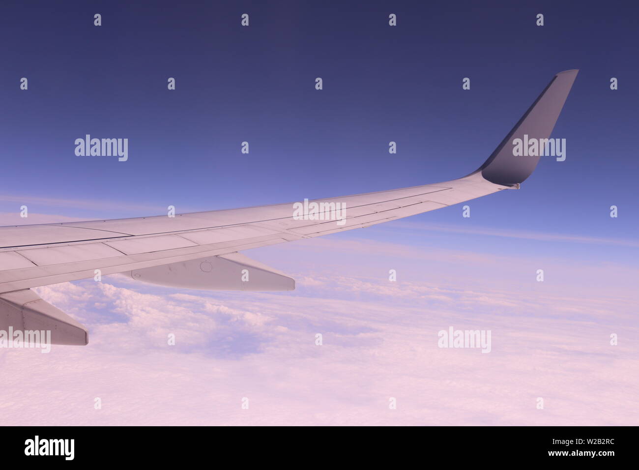 The view off the right side wing on an American Airlines 737-800 Stock ...