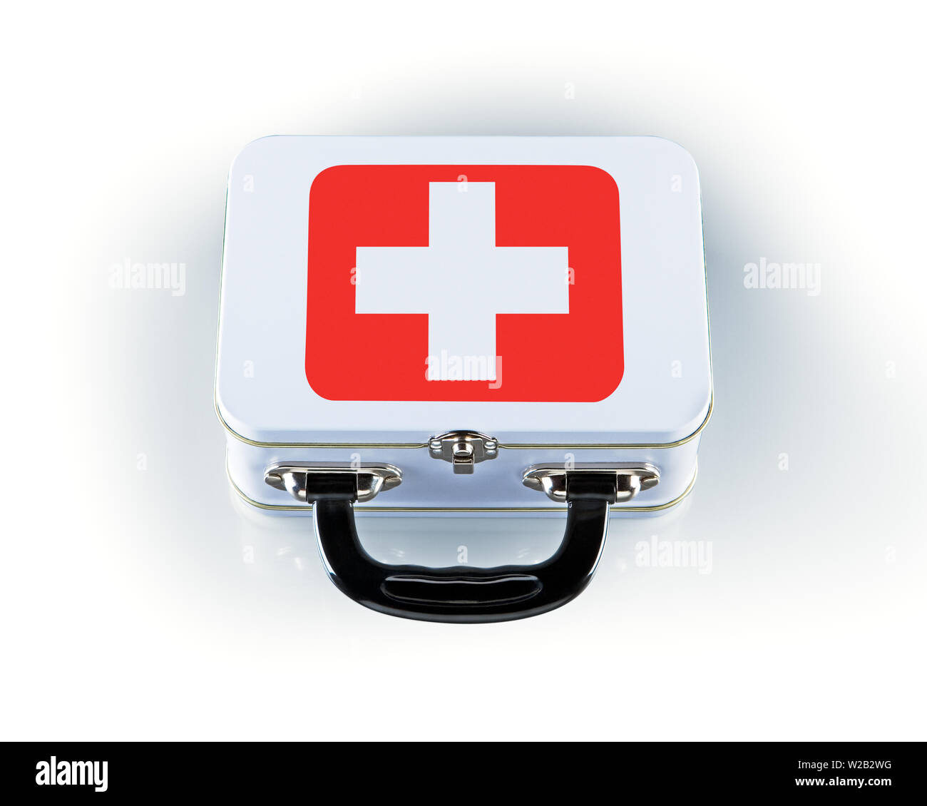 Tin first aid kit with cross emblem on white background Stock Photo - Alamy