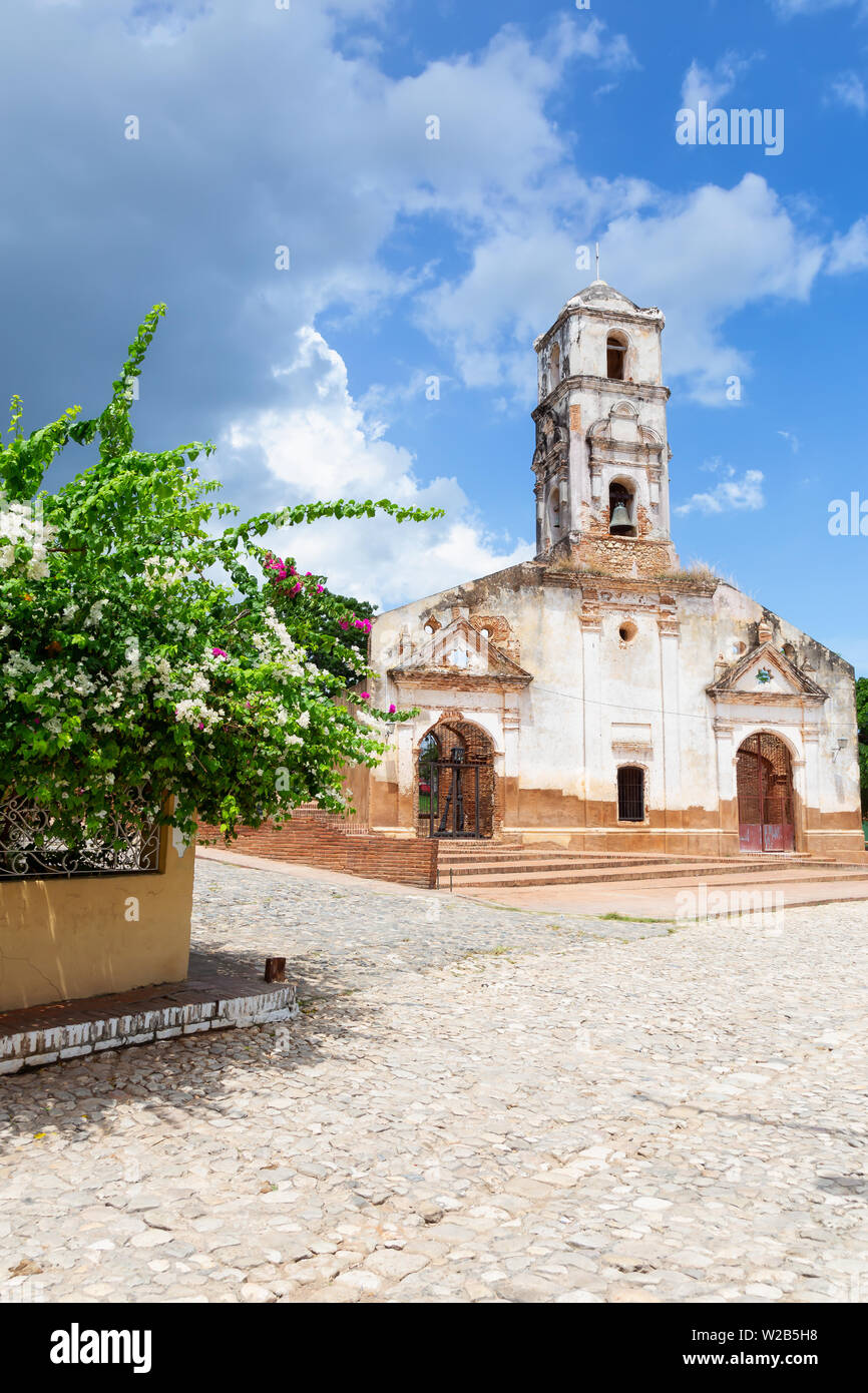 Church in a small touristic Cuban Town during a vibrant sunny day ...