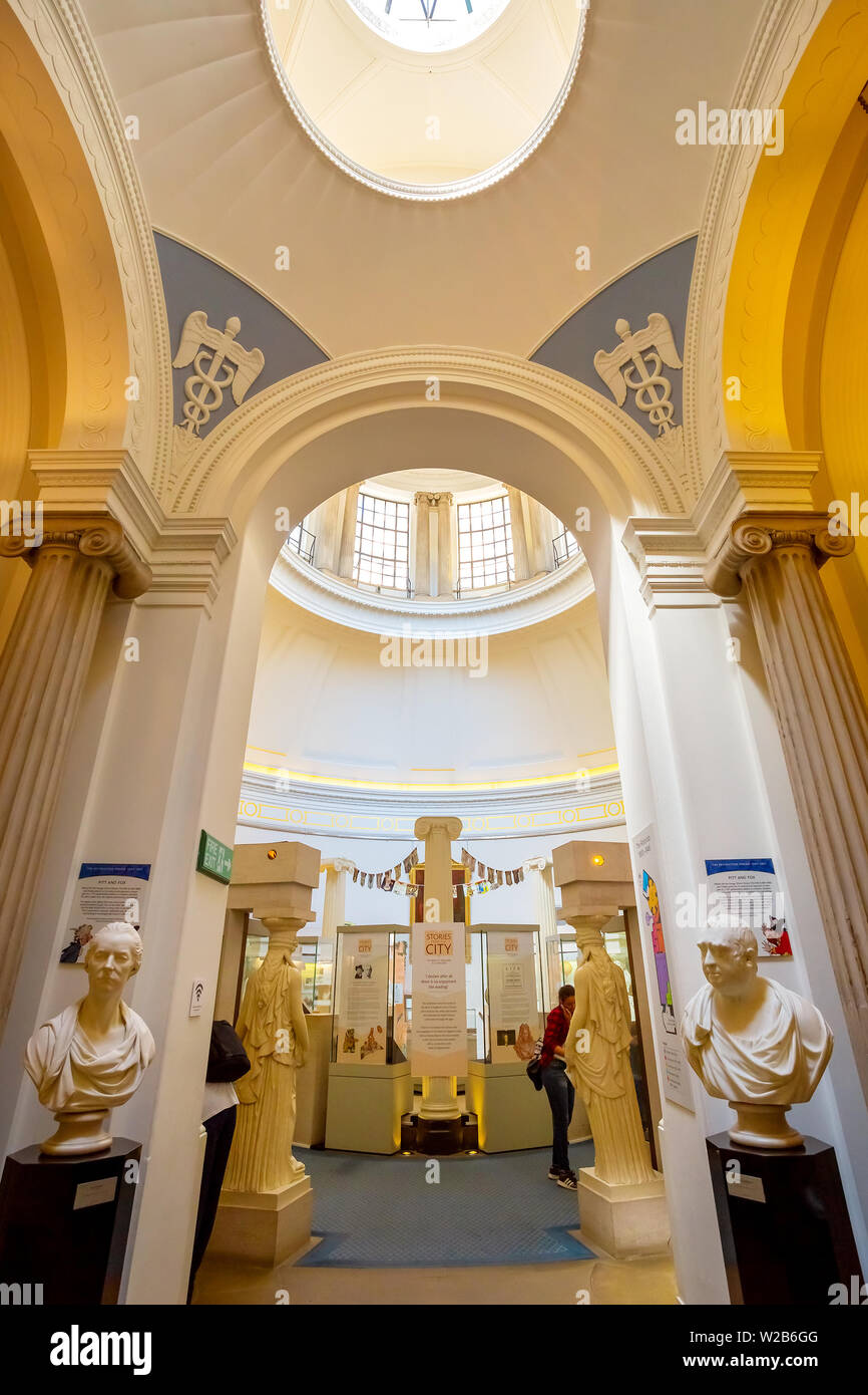 Bank england museum in central london hi-res stock photography and ...