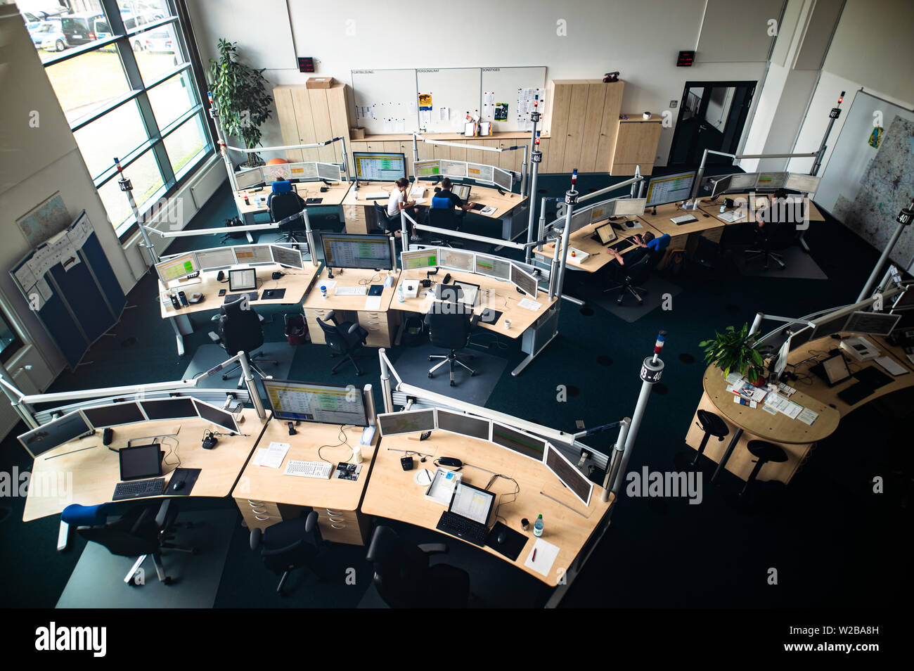 Emergency control room hi-res stock photography and images - Alamy
