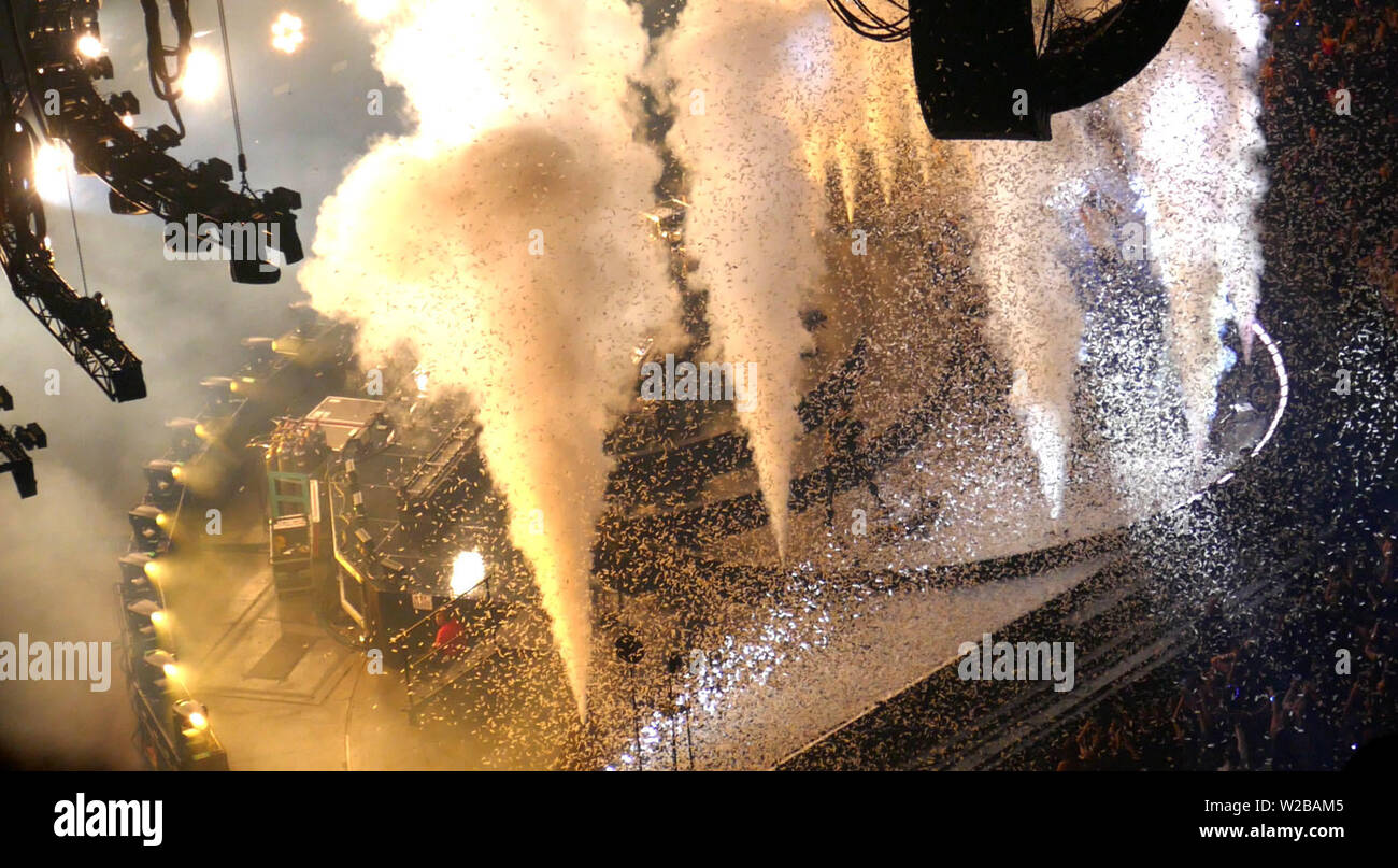 Los Angeles, California, USA 6th July 2019 Singer/musician Shawn Mendes ...