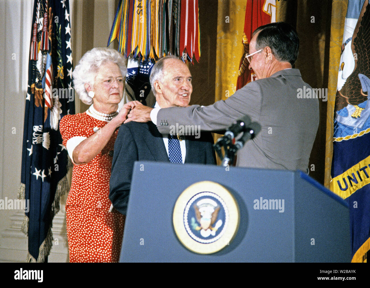 United States President George H.W. Bush and first lady Barbara Bush ...