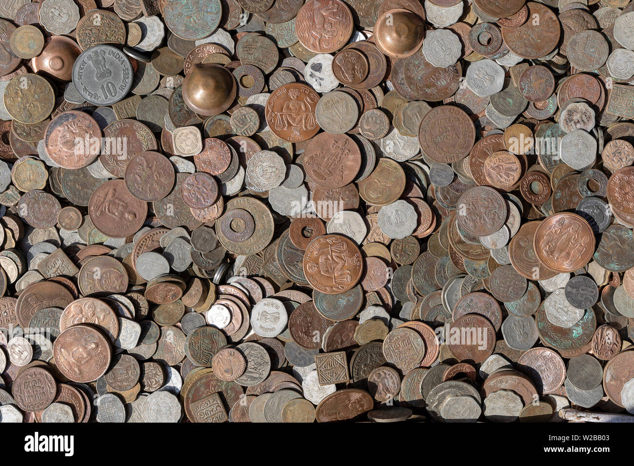 Fake money india hi-res stock photography and images - Alamy