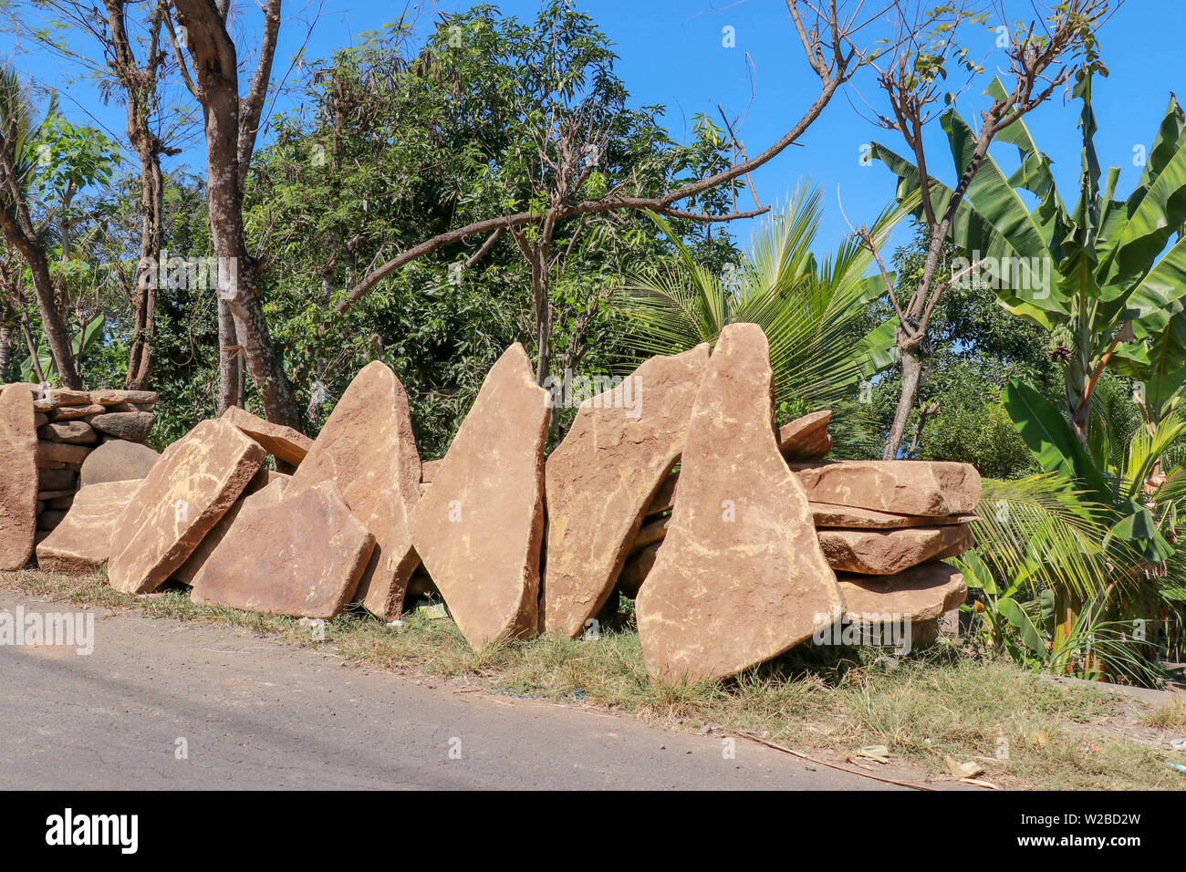 Pile of timber and stones hi-res stock photography and images - Alamy