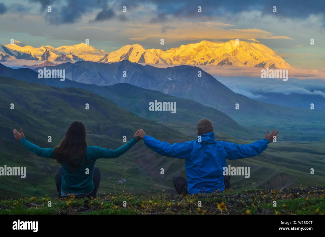 Sunrise view of Mount Denali - mt Mckinley peak with alpenglow during ...