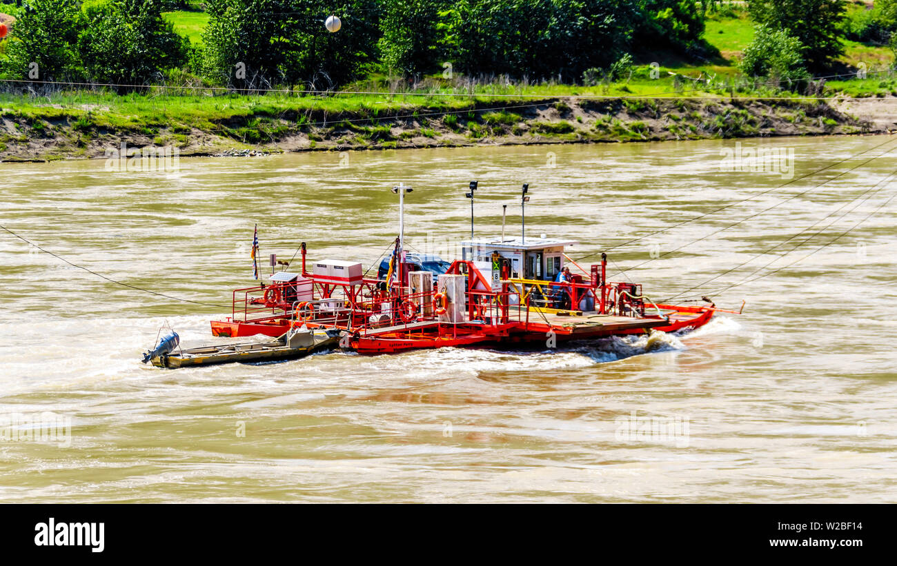 Lytton ferry hi-res stock photography and images - Alamy