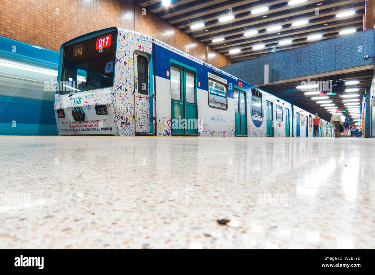 Metro de santiago santa ana hi-res stock photography and images - Alamy