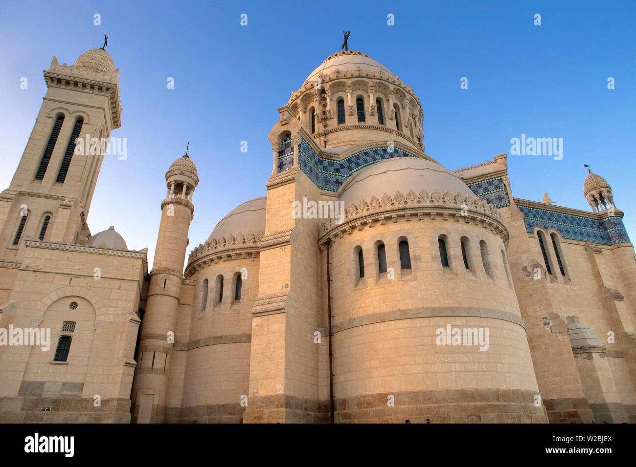 Algeria capital city hi-res stock photography and images - Alamy