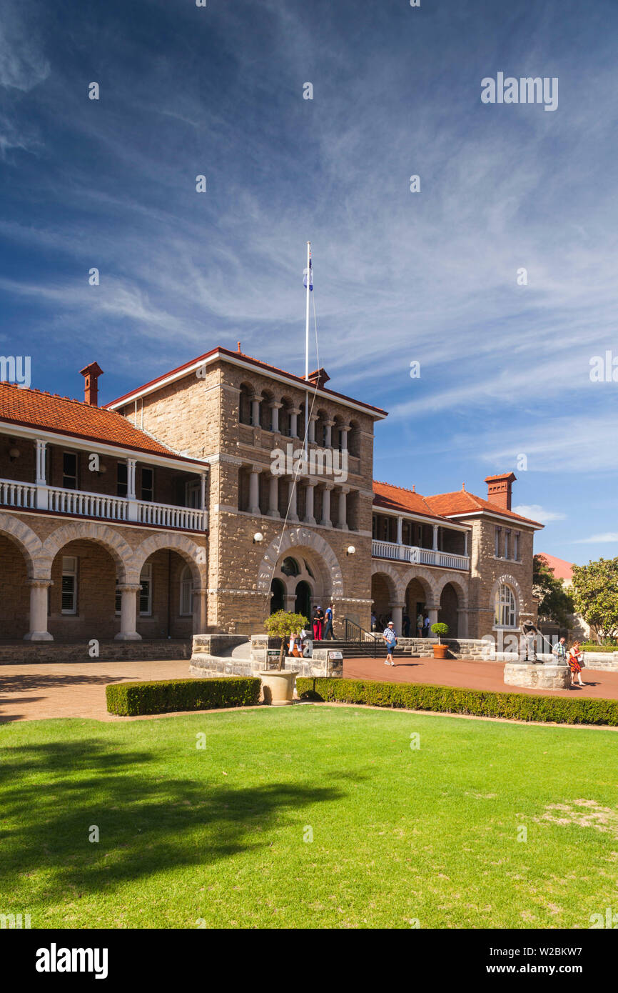 Perth buildings hi-res stock photography and images - Alamy