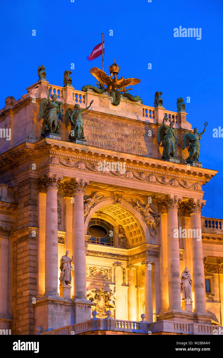 Vienna building exterior facade hi-res stock photography and images - Alamy