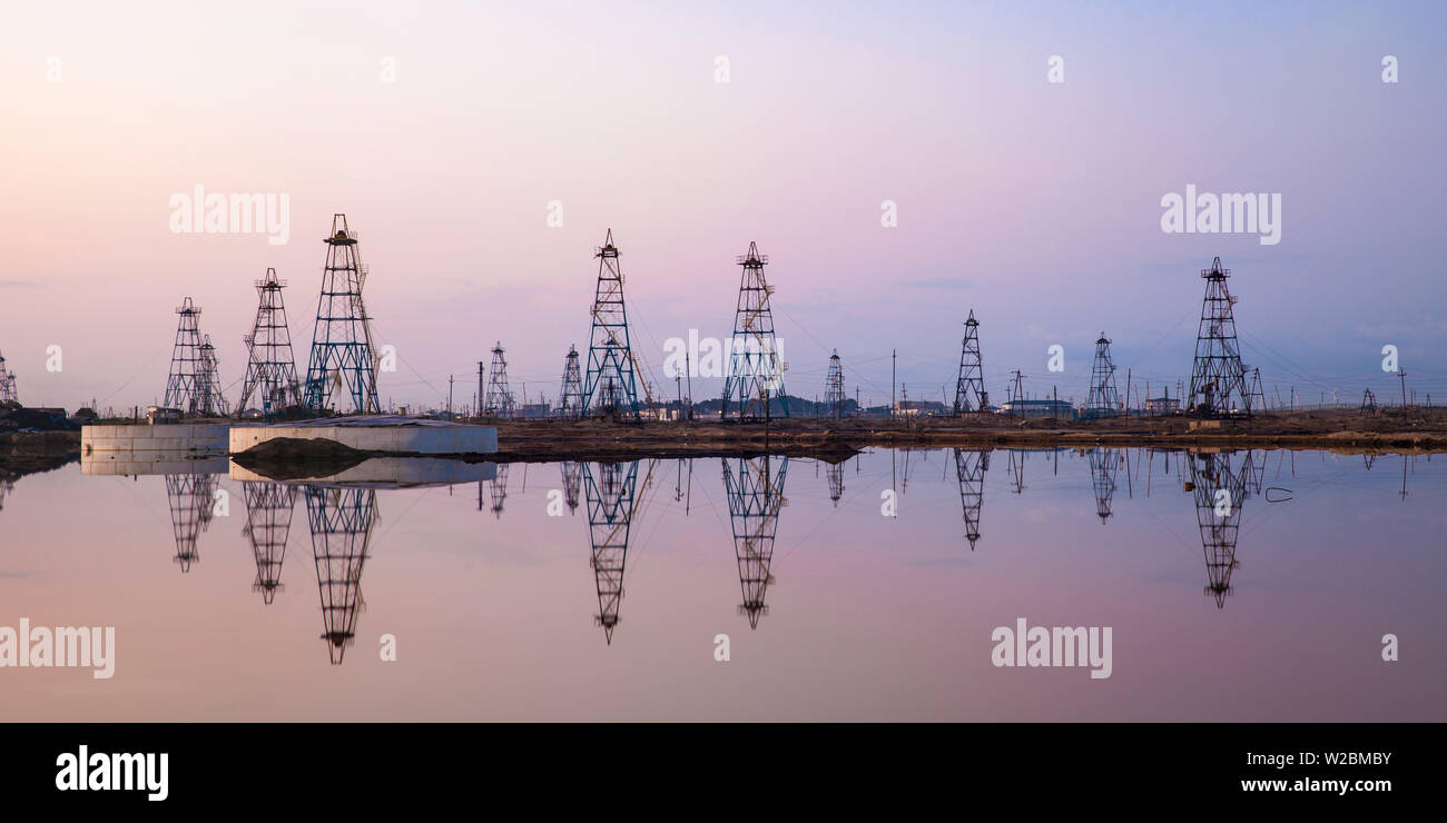 Azerbaijan, Abseron Peninsula, Oil Fields Stock Photo - Alamy