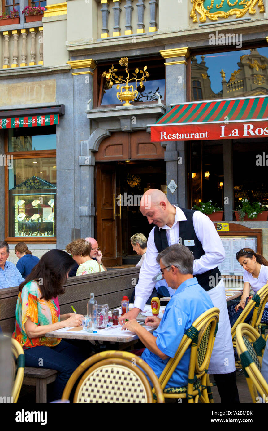 Pub in brussels hi-res stock photography and images - Alamy