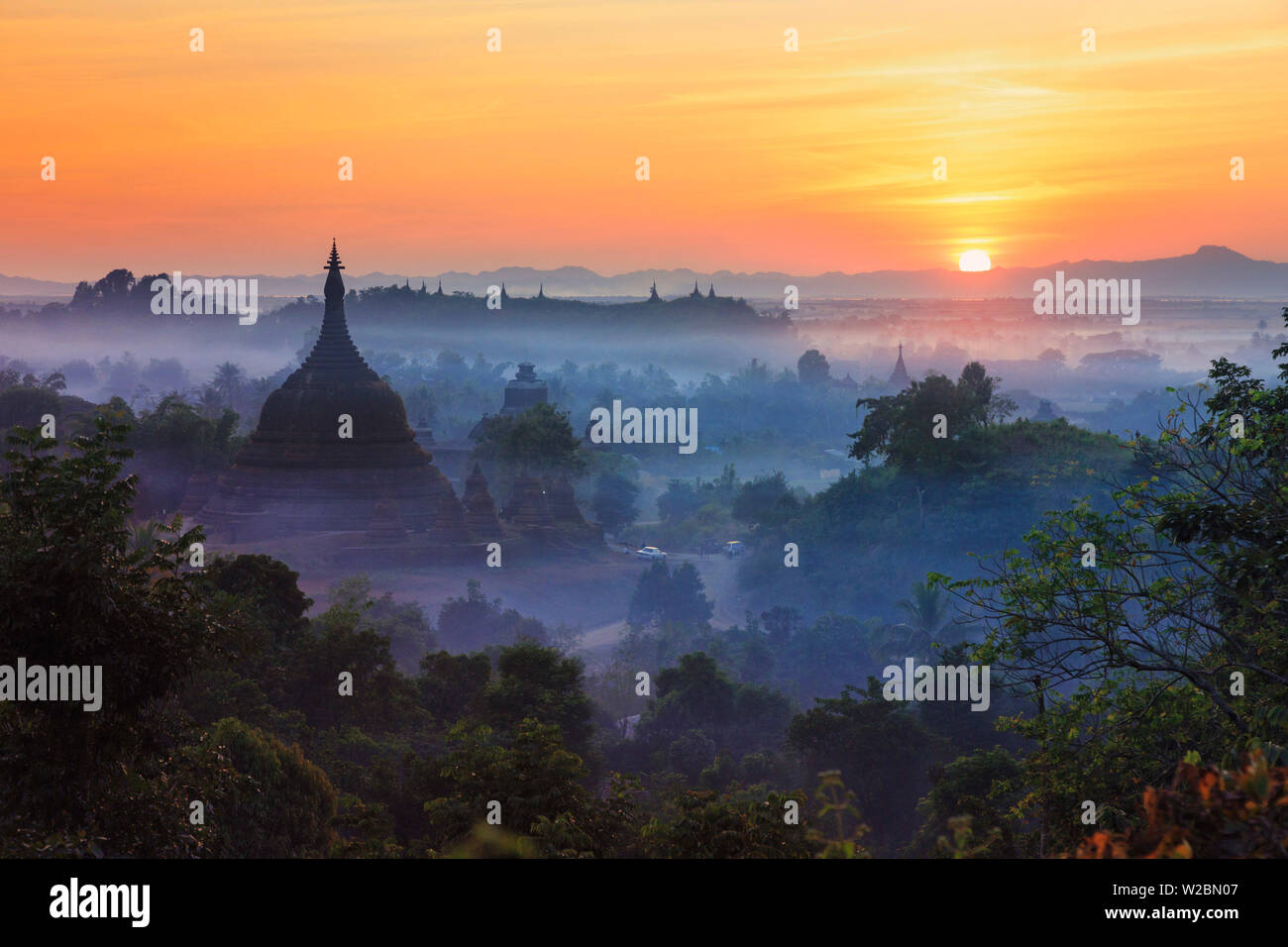 Myanmar (Burma), Rakhine State, Mrauk U Archaeological Site Stock Photo ...
