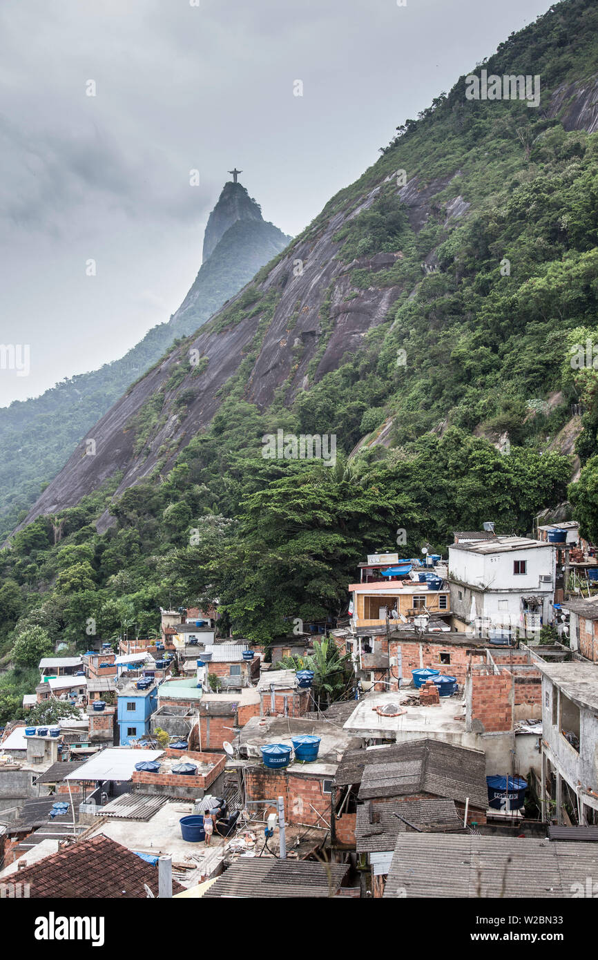 Santa Marta favela, Rio de Janeiro, Brazil Stock Photo - Alamy