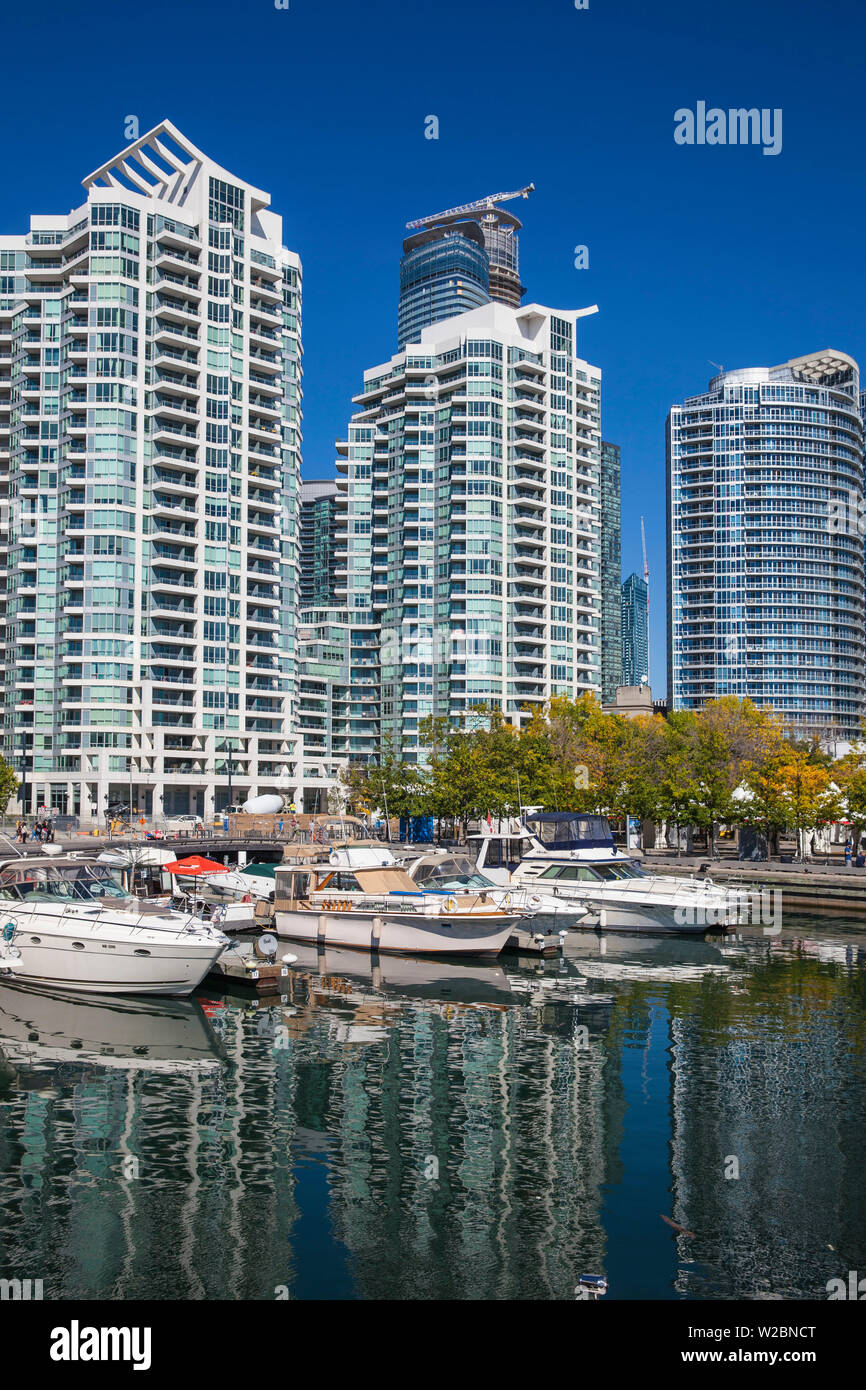 Toronto waterfront hi-res stock photography and images - Alamy