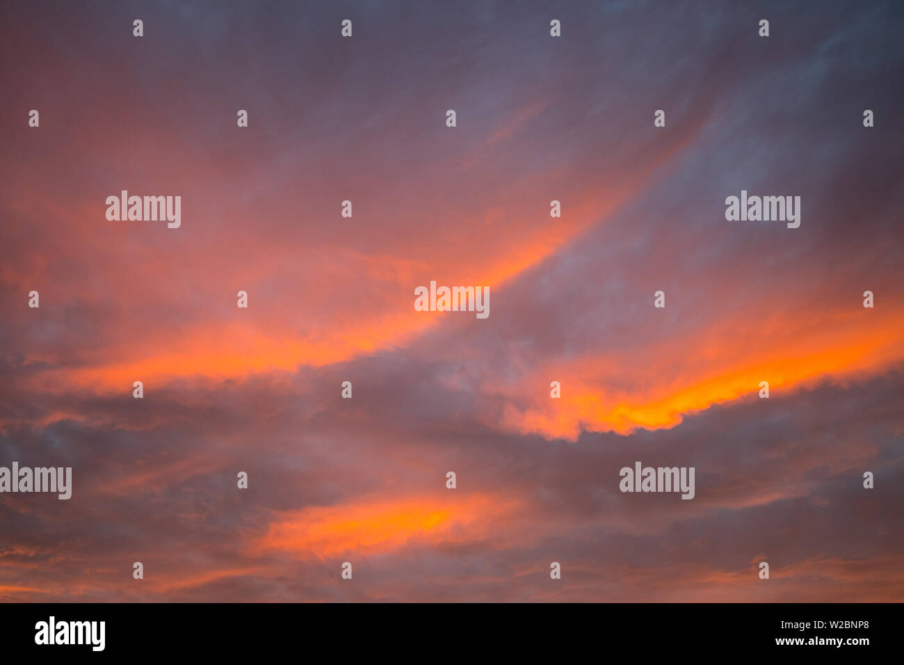 Mid-summer sunset in West Sussex, UK Stock Photo - Alamy