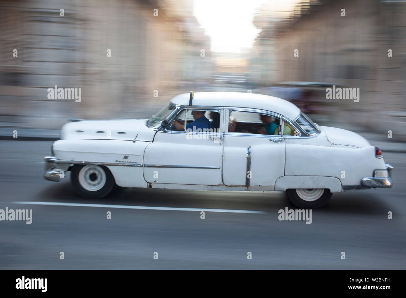 Classic American Car (Cadillac), Havana, Cuba Stock Photo - Alamy