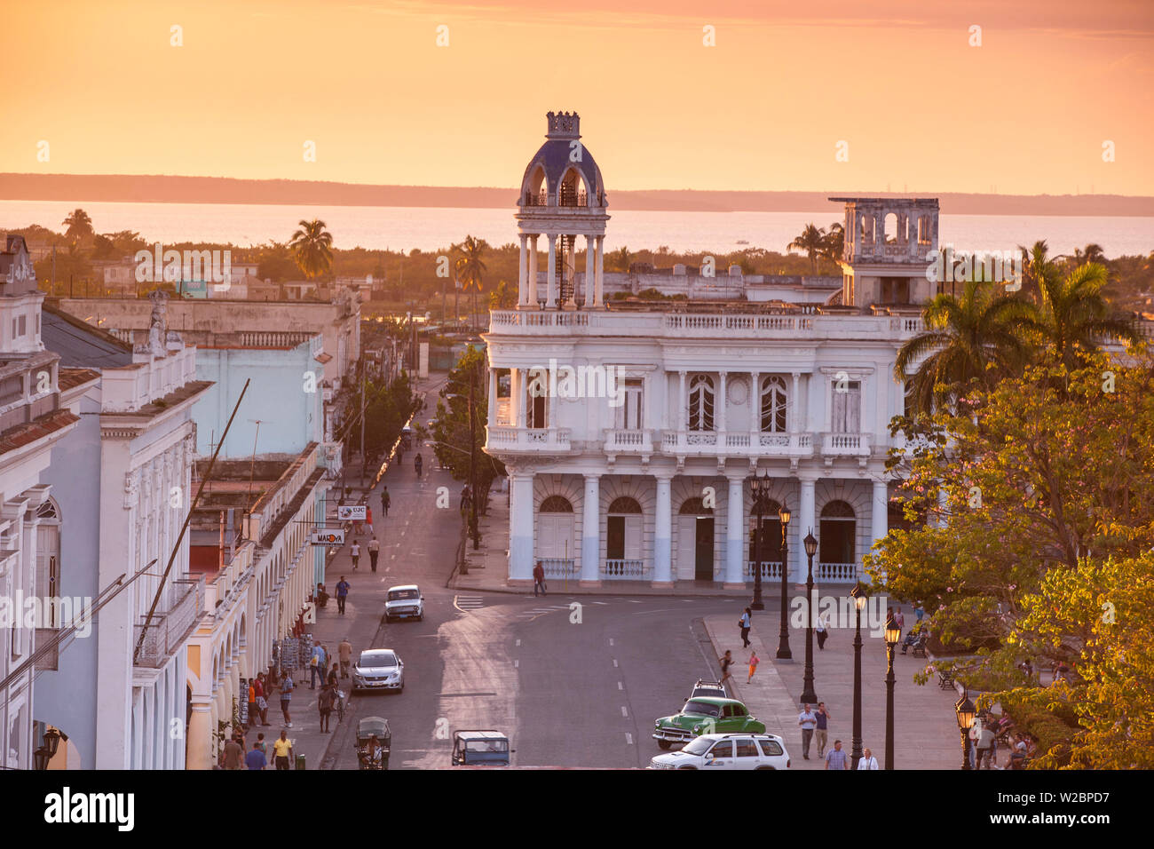 Cultura hi-res stock photography and images - Alamy