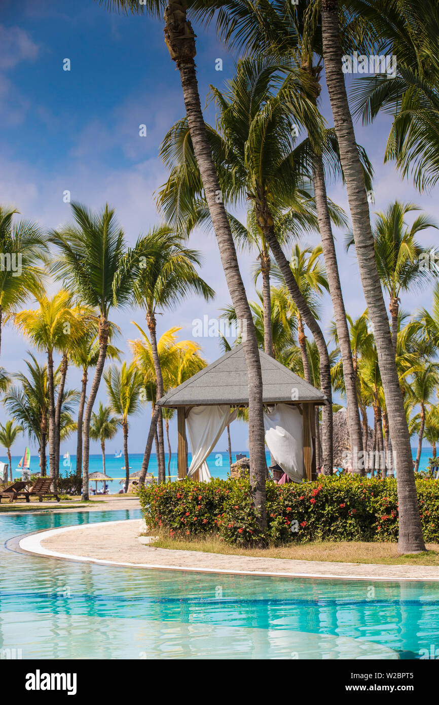 Cuban swimming pool hi-res stock photography and images - Alamy