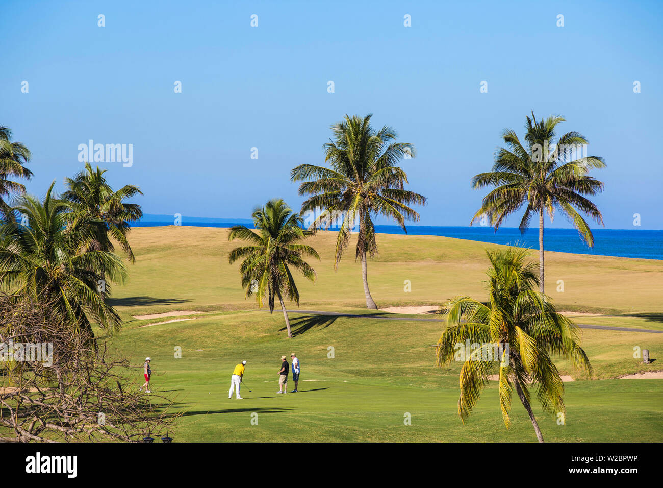 Playing sports cuba hi-res stock photography and images - Alamy