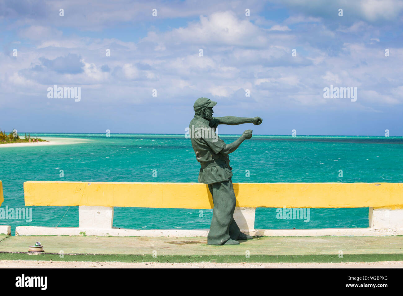 Ernest hemingway statue hi-res stock photography and images - Alamy