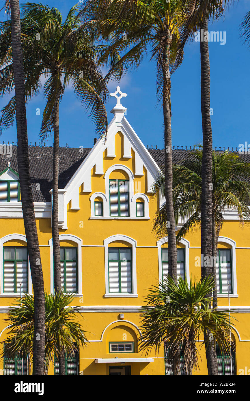 Curacao, Willemstad, Pietermaai, Dutch colonial building on ...